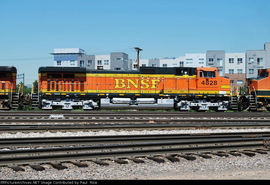 BNSF 4828